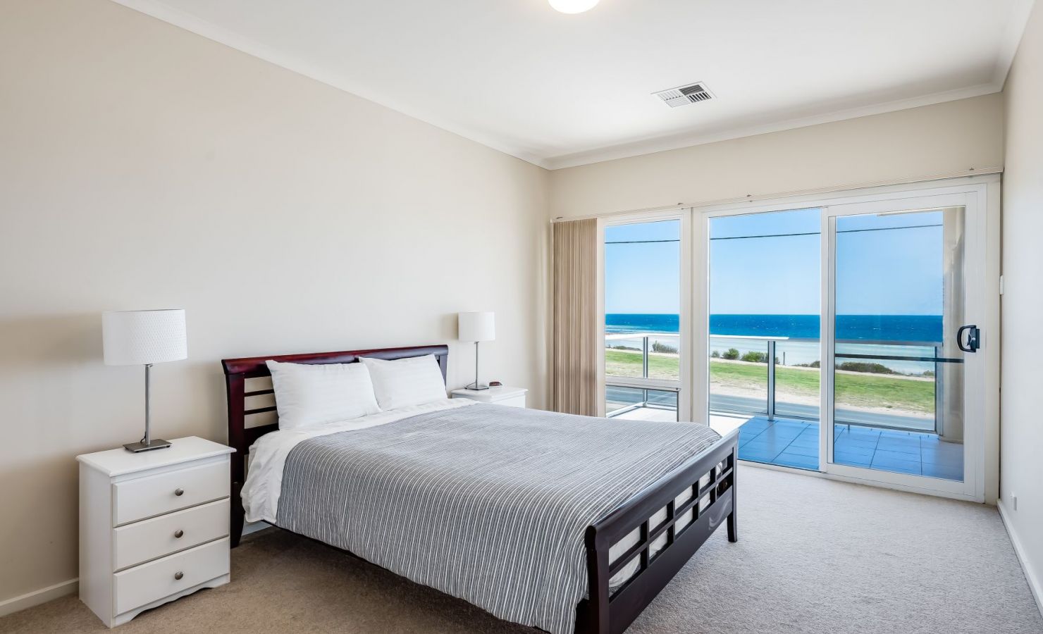 On The Bay | Yorke Peninsula holiday accommodation & bookings
